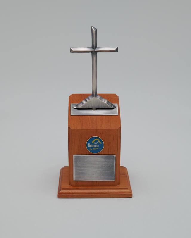 Commemorative Cross Statue and Plaque – All Artifacts – Barack Obama ...